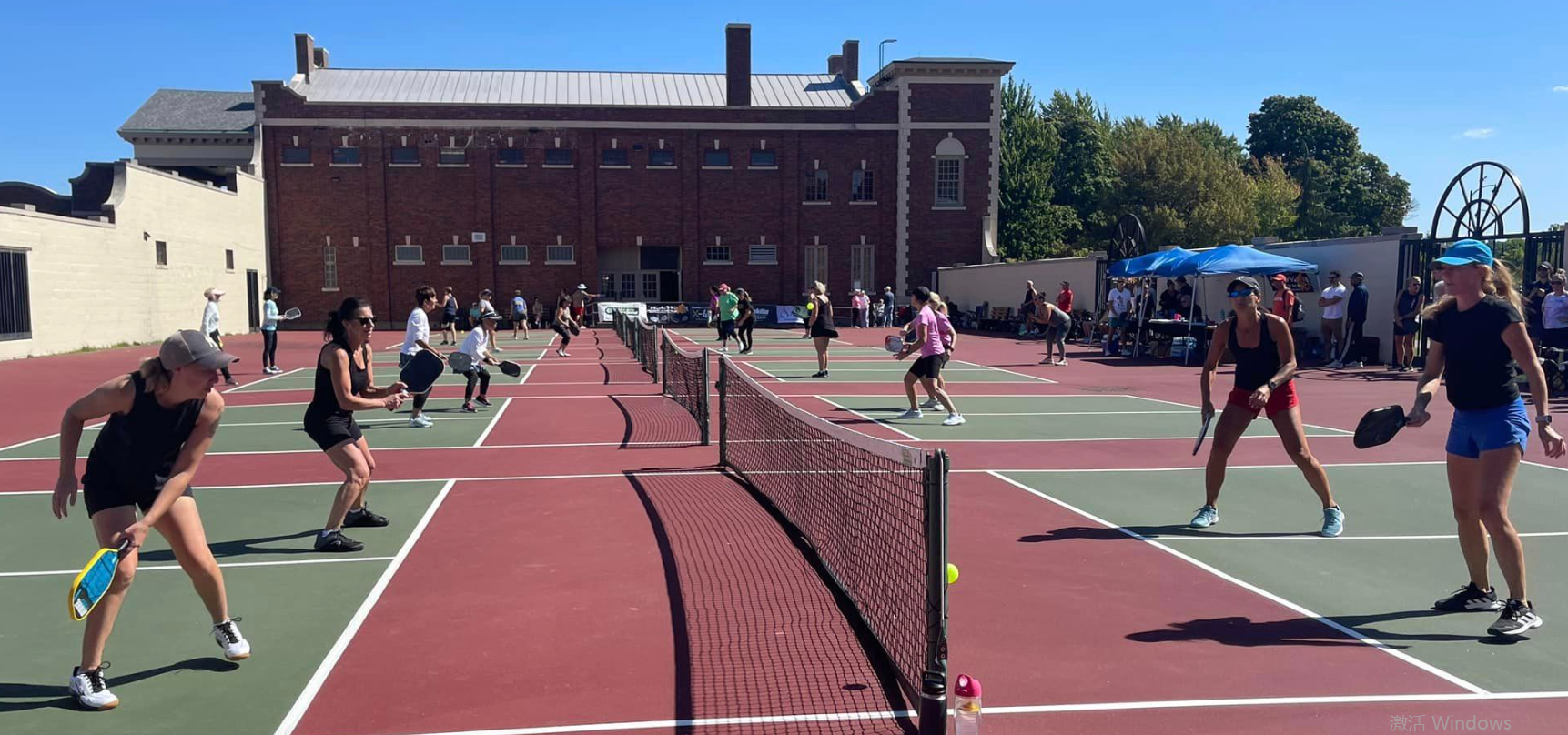 How to Keep Your Balance on the Pickleball Court: 11 Useful Tips – Hikeen